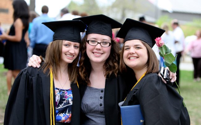 9 Things To Make Your Personalized Graduation Party Unforgettable
